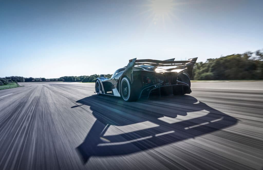 Mit dem Bugatti Bolide Performance neu erleben - Köln Deluxe - Die ...